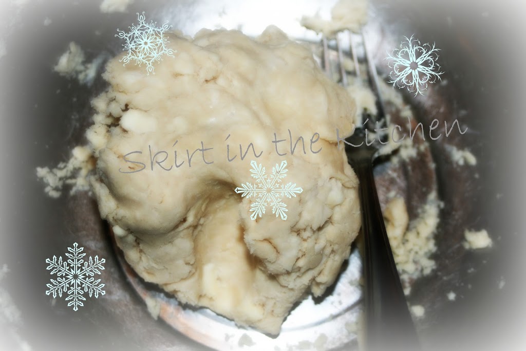 Mallow-Praline Sweet Potato Pie - Skirt in the Kitchen